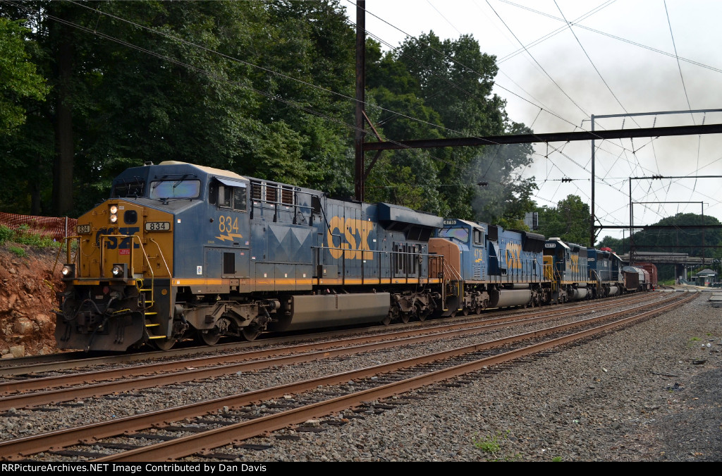 CSX ES44AH 834 leads Q438-06